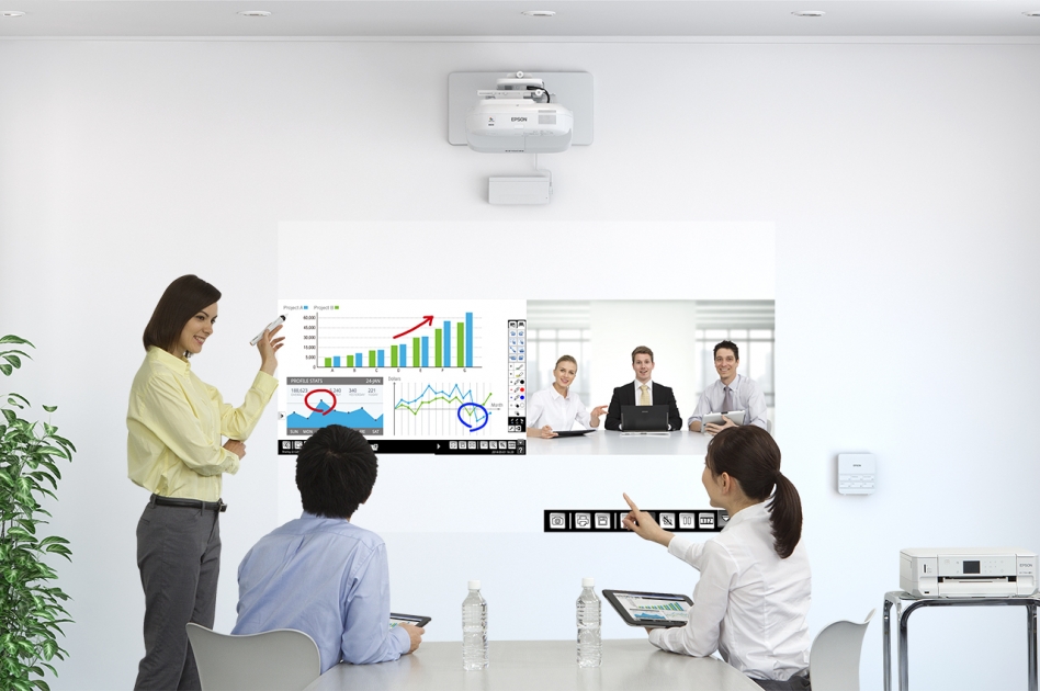 Epson innovates the meeting room with business projection - Eye of Riyadh