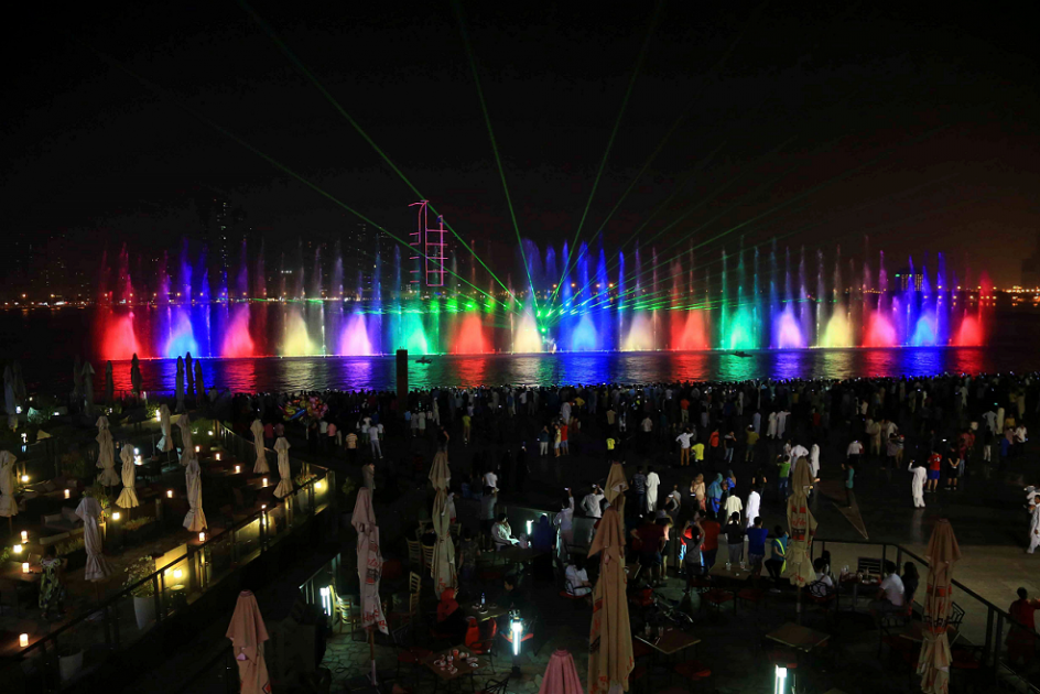 Residents Relishing the Long Eid Weekend at Al Majaz Waterfront - Eye ...