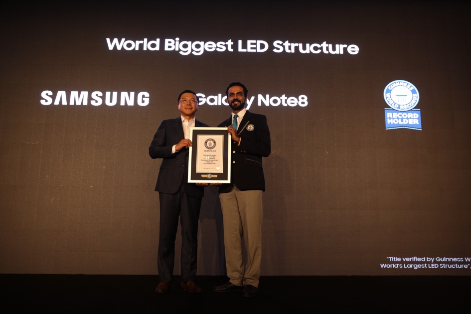 Samsung Sets Guinness World Record for World’s Biggest LED Structure ...
