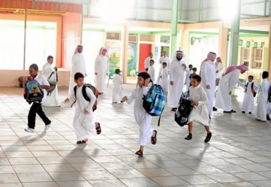 Over 6 million students return to schools for 2nd semester today - Eye ...