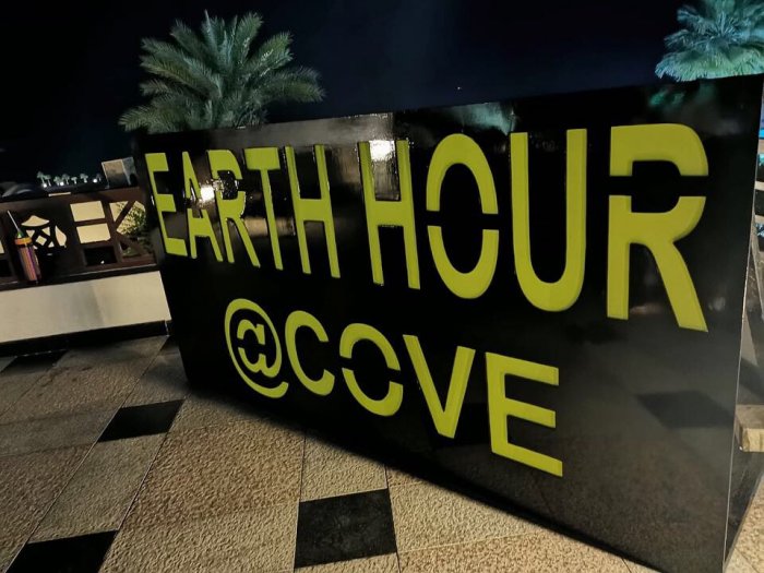The Cove Rotana Resort : Turning Off the Lights for Earth Hour - Eye of ...