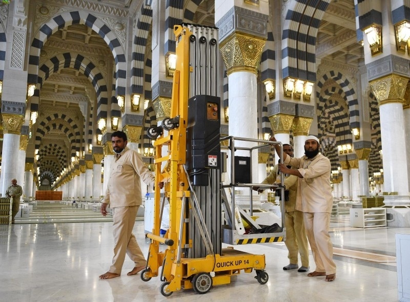 Only main gates of the Grand Mosque to remain open - Eye of Riyadh