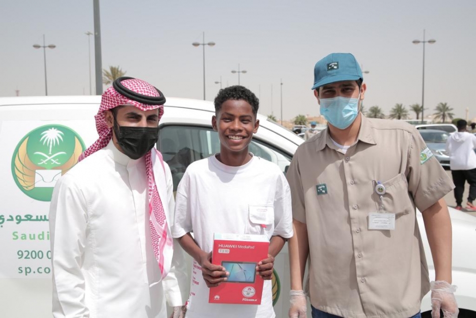 Huawei joins MCIT initiative by delivering 1,000 smart devices to ...