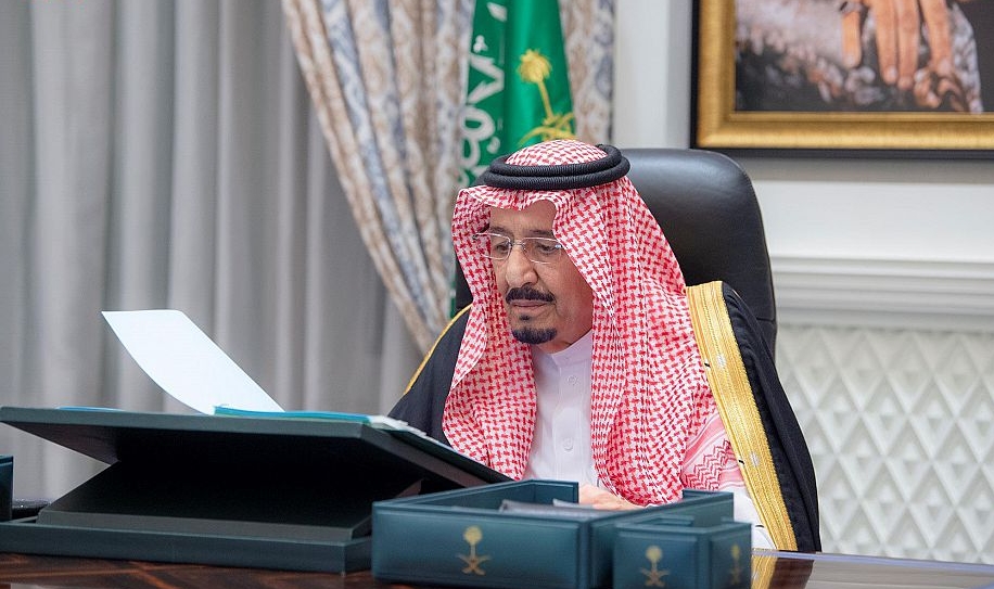 Custodian of the Two Holy Mosques Virtually Chairs Cabinet's Session ...
