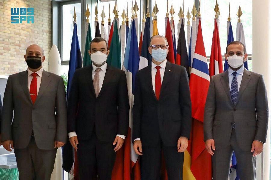 Strategic Cooperation between SSC and ESA reviewed - Eye of Riyadh