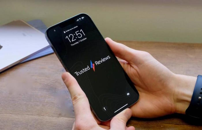 Apple iPhone 15 Pro may come without SIM card slot - Eye of Riyadh