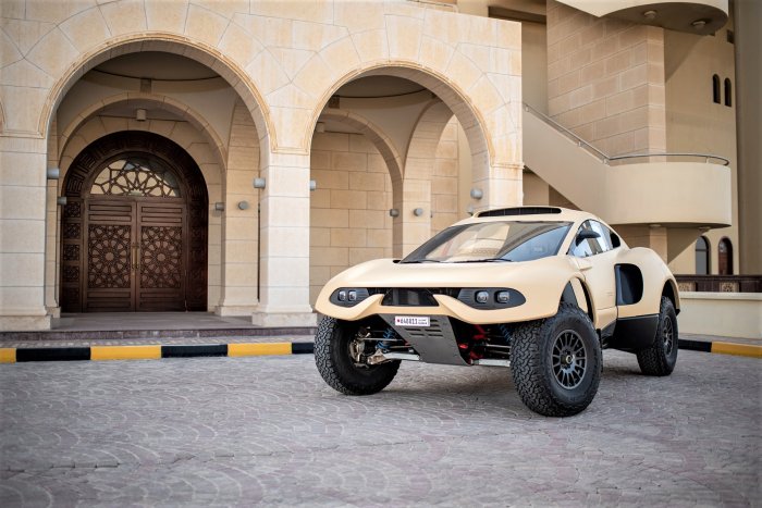 Head-turning hypercar gives buyers the best of both worlds - Eye of Riyadh