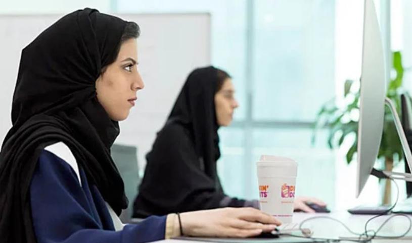 Saudis hail Vision 2030 women’s workforce figures - Eye of Riyadh