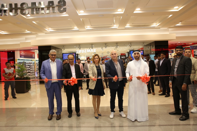 Samsung, EROS Group inaugurate a newly-innovated experience store in ...