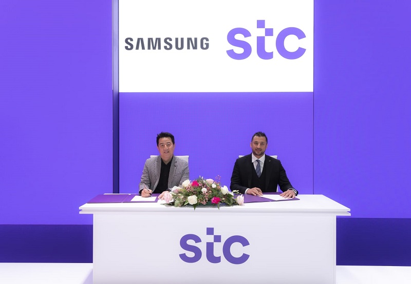 Samsung and stc deepen ties at MWC 2023 to delight customers with new ...