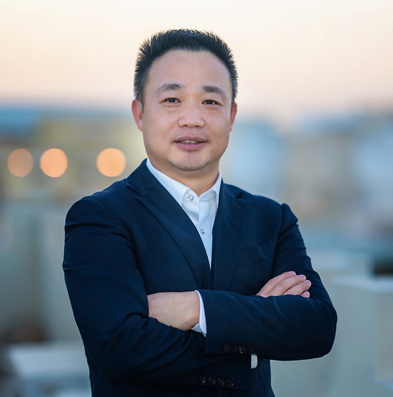 مواصلات (كروه) توقع مذكرة تفاهم مع شركة يوتونج لدعم أبحاث المركبات ...