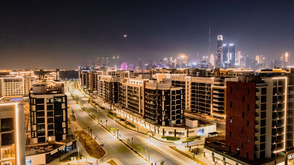 Azizi Developments enhances lighting at Riviera Beachfront, Pearl ...