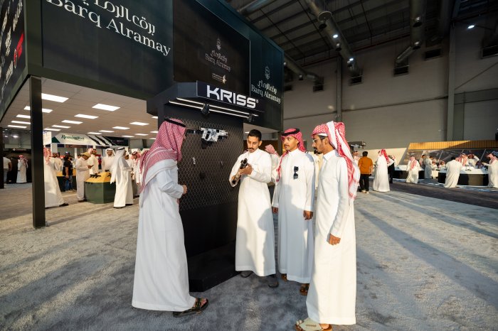 Massive Crowds Gather as Saudi International Falcons and Hunting ...
