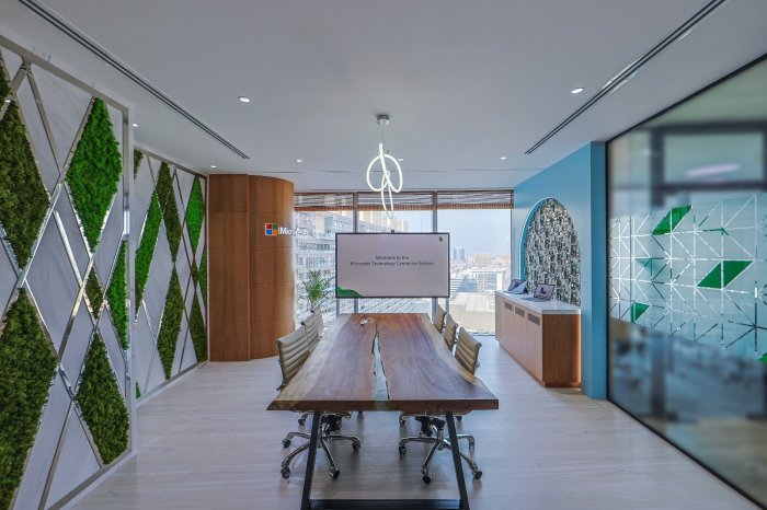 Microsoft Surface Innovation Hub launched at Redington Office in UAE ...