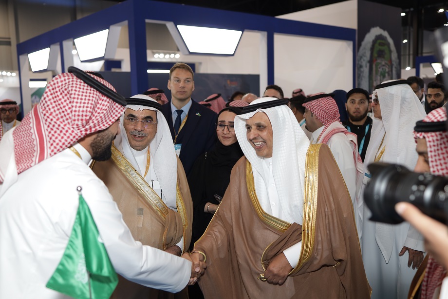 Bahri CEO tells audience to ‘dream big and achieve bigger’! Dammam ...