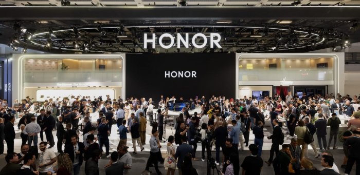 HONOR Unfolds a Future with Possibilities with the Record-breaking ...