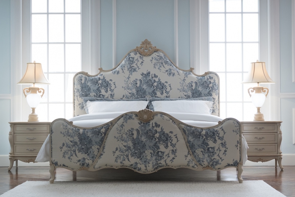 2XL raises style quotient with handcarved luxury mahogany bedroom ...